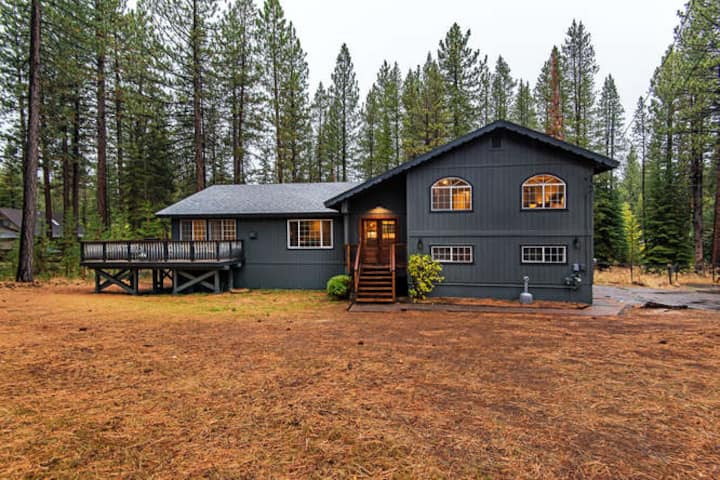 7 Bedroom Secluded Luxury Home.. - South Lake Tahoe, CA