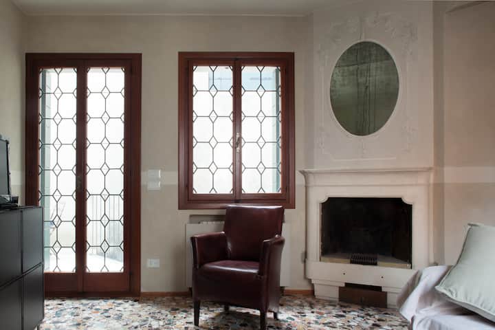 Apartment In Ca' Paruta - Cir 027042-loc-00579 - Venice