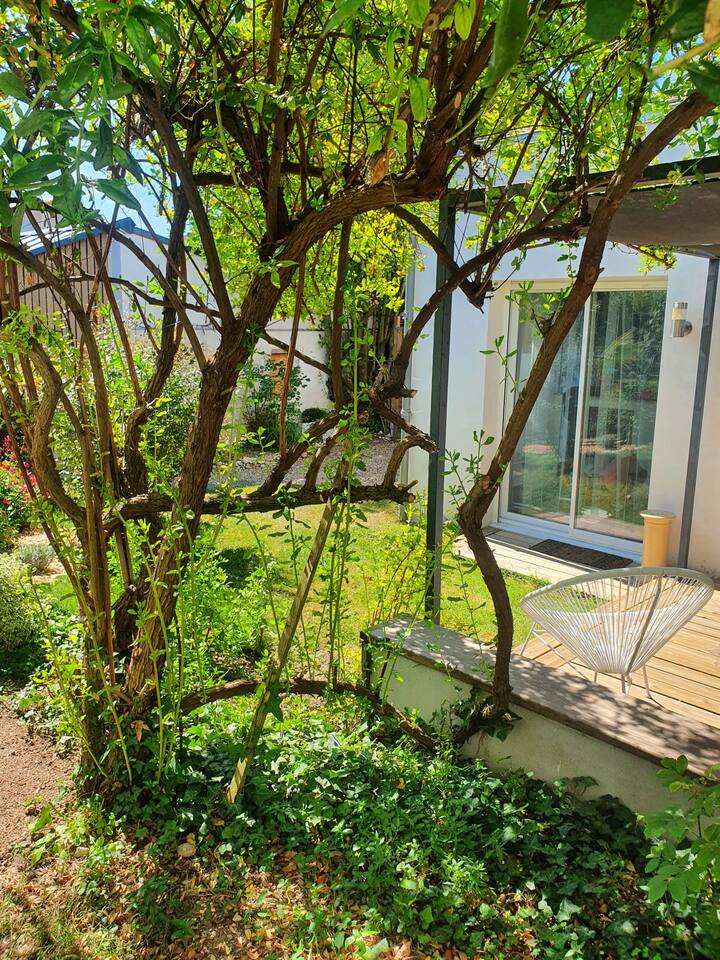 Studio Mezzanine Independant Rez-de-jardin - Aytré