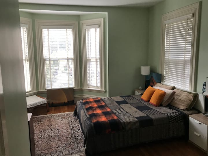 Harvard/mit/lesley/tufts Private Room & Bath - Cambridge, MA