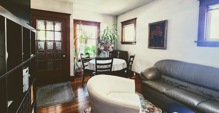 Single Room In Amazing Central Location - Waterloo