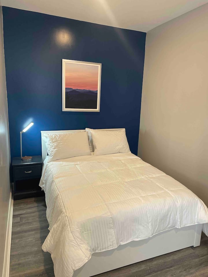 Blue Haven Private Studio Apartment - London, Ontario
