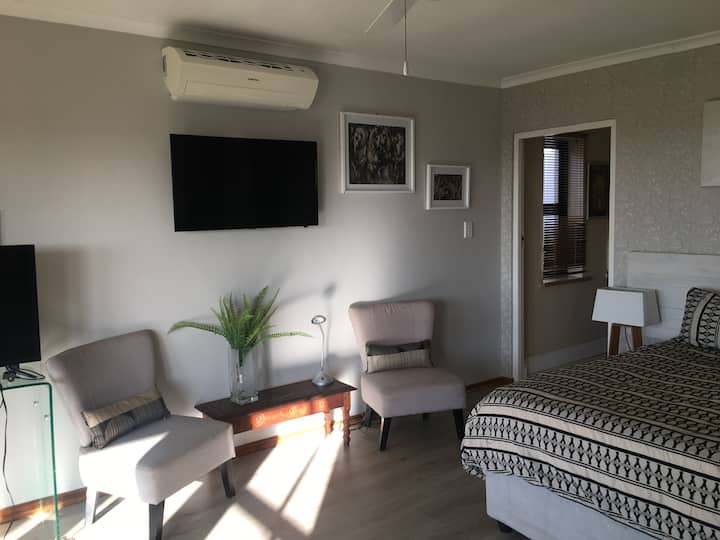 Luxury Farm Apartment On Horse/wine Farm - Stellenbosch