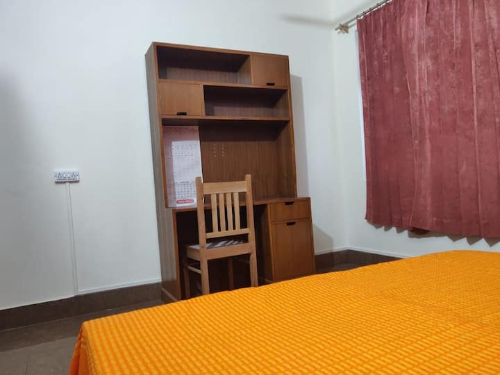 Cozy Private Apartment With Kitchen - Almora