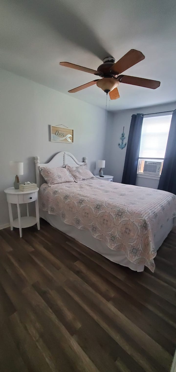 Saltwater Cottage - Wildwood Crest, NJ