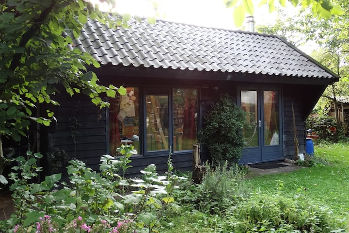 Tiny House In Garden - Bennekom
