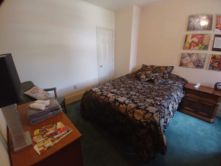 Lovely Private Room In Lancaster City - Lancaster, PA