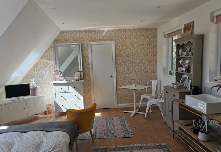 The Suffolk Cartlodge 
Bradfield St Clare - Stanstead