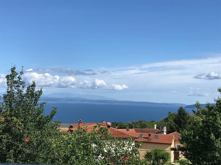 A Countryside Flat With Sea Views - Medveja