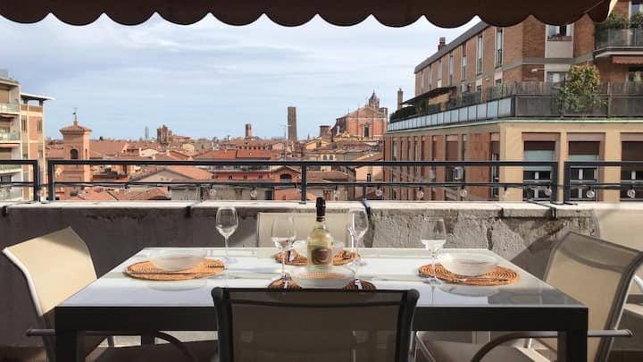 5*stars Penthouse Magic View In The Historic Town - Bologna