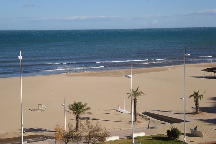 Frente Al Mar, Primera Línea De Playa, Con A/a - Gandie