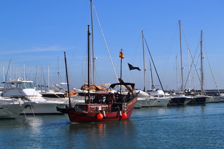 Sea Port - Málaga-Costa del Sol Airport (AGP)