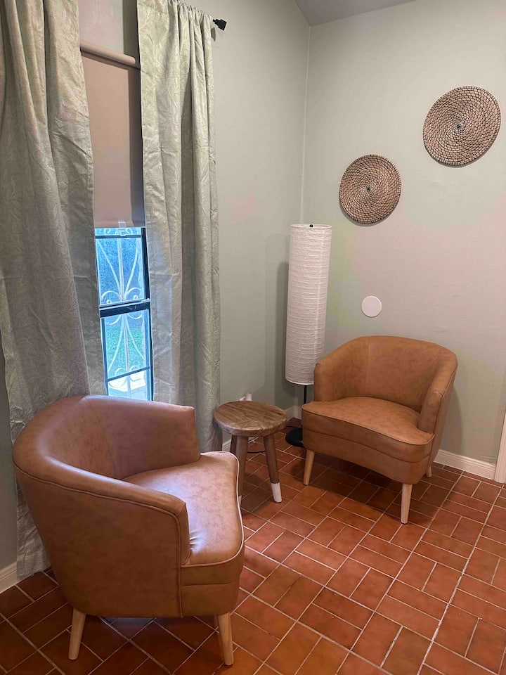 Hermoso Estudio Cerca Del Mall. /Sunflower Studio. - Laredo, TX