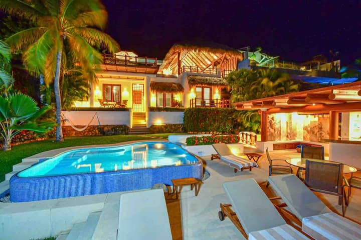 Exclusiva Casa De Lujo Con Dos Albercas - Zihuatanejo