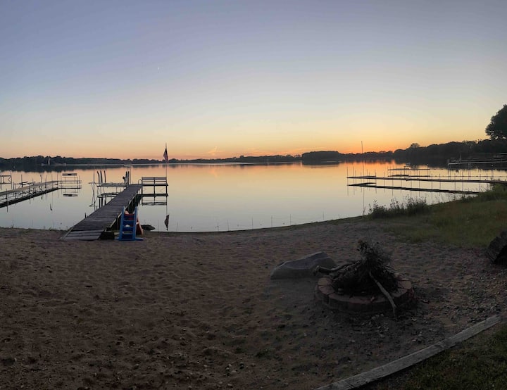 Serene Lakeside Retreat! - Okoboji, IA