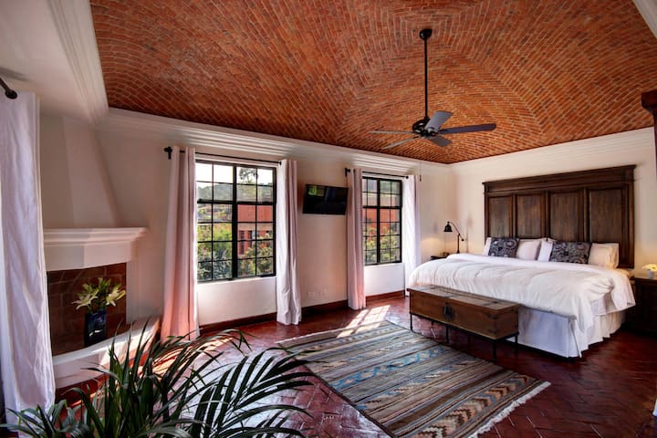 San Miguel Views • 3br Retreat • Chef Available - San Miguel de Allende