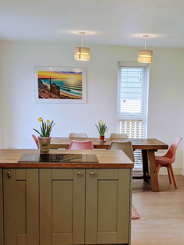 Family Home, Nr Beach, Hot Tub, St Agnes Cornwall - Portreath