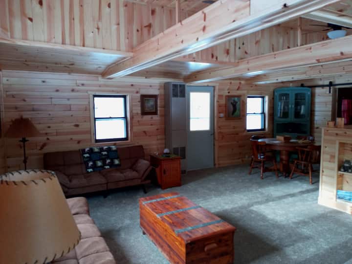 Parkside Cottage - Peninsula, MI