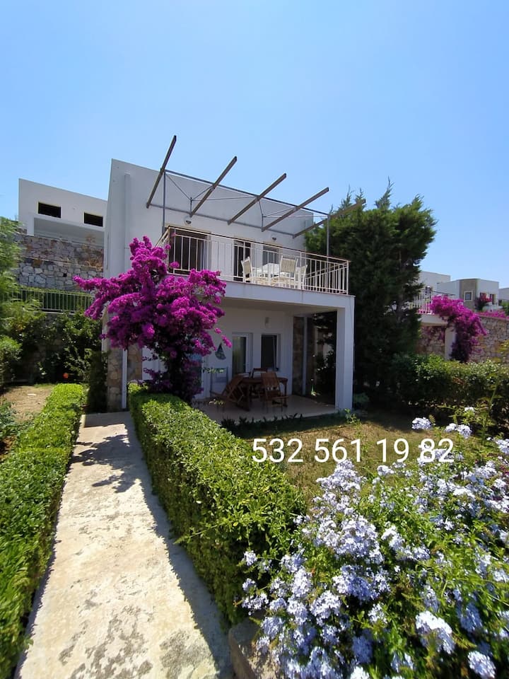 Gümüşlük Kiralık Daire Manzara Ortak Havuz Sitede - Gümüşlük