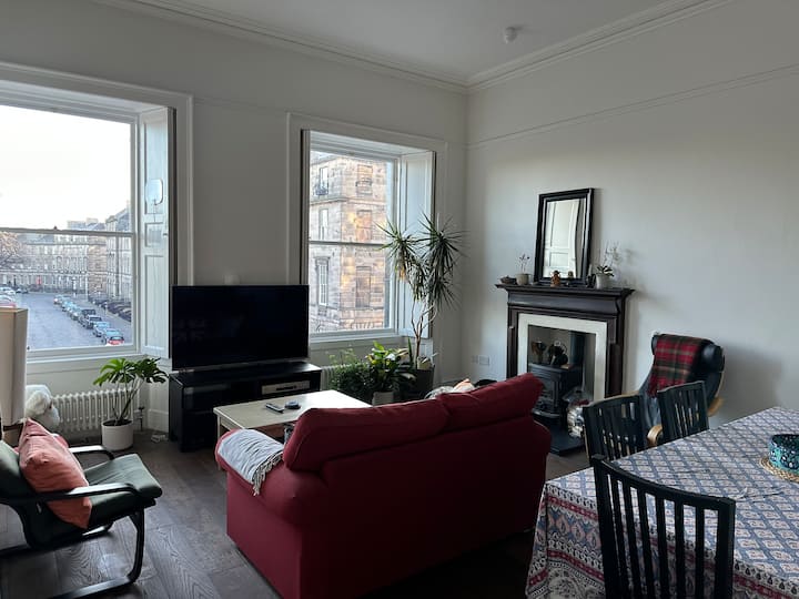 Edinburgh Roomy Flat - Edinburgh