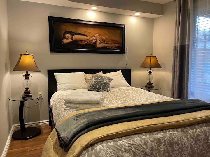 Cozy Walk-out Basement Studio - Vaughan