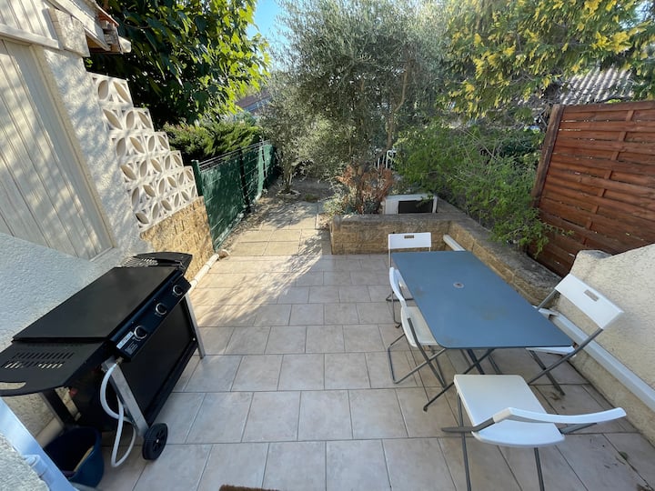 Mazet Dans Résidence Privée Au Coeur Des Alpilles - Saint-Martin-de-Crau
