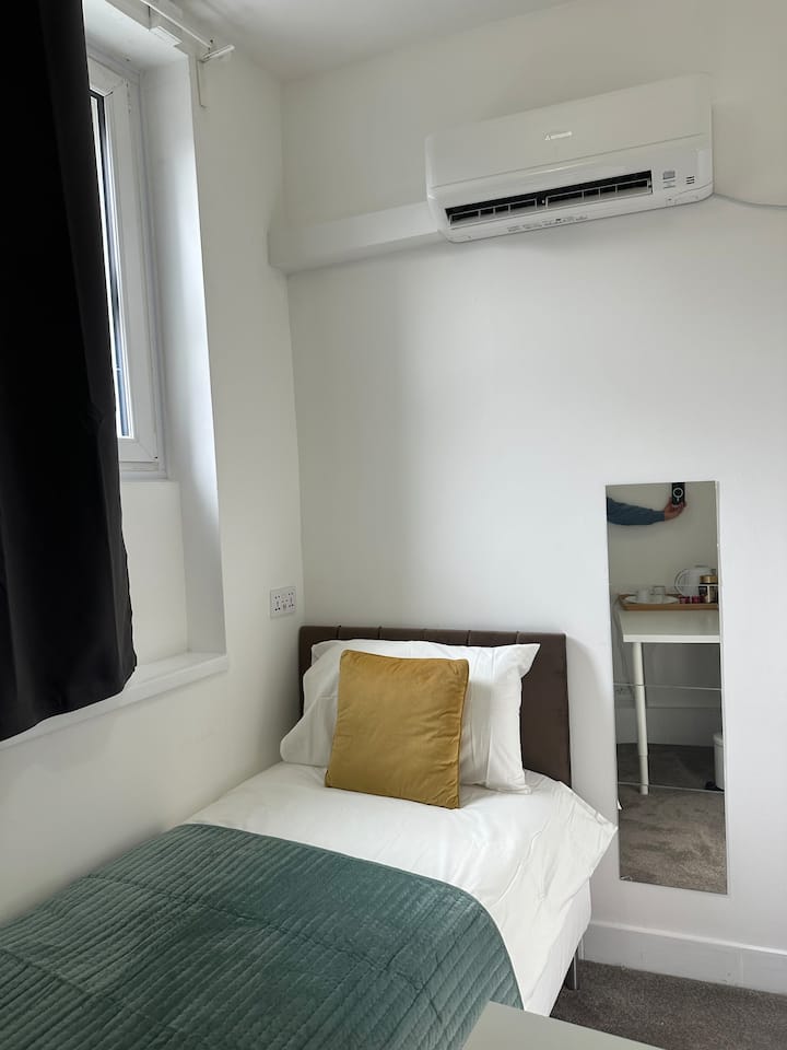 G- Single Room In Kings Cross St Pancras - Marylebone