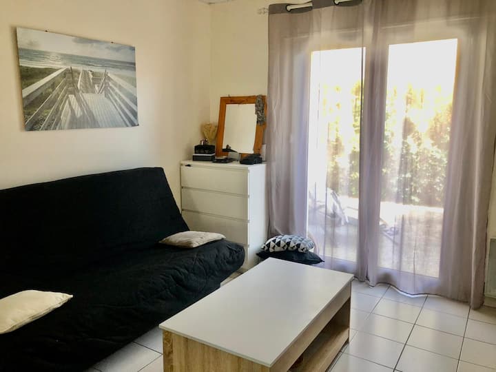 Studio + Terrasse Aux Minimes Près Plage Et Restos - La Rochelle