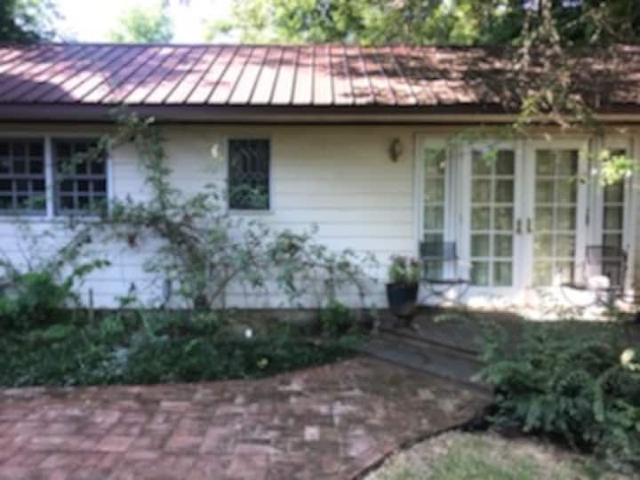 South Fifth Street Rental - Oxford