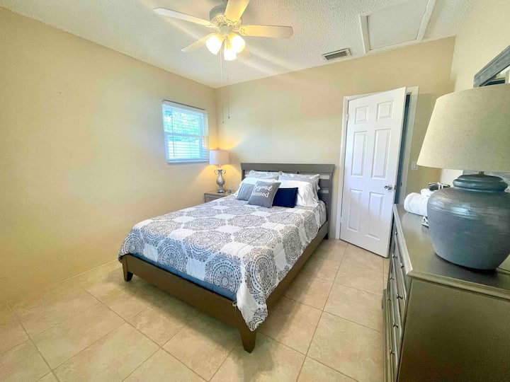 Oasis In Poinciana - Naples, FL