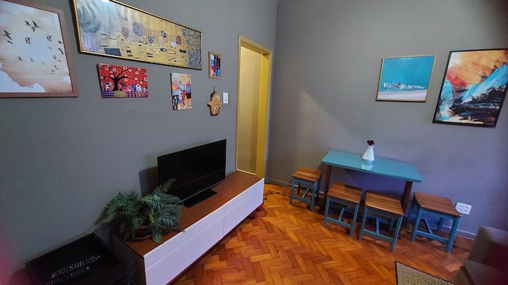 Renewed Apart In Copacabana: 2 Bedroom +2 Bathroom - Ipanema