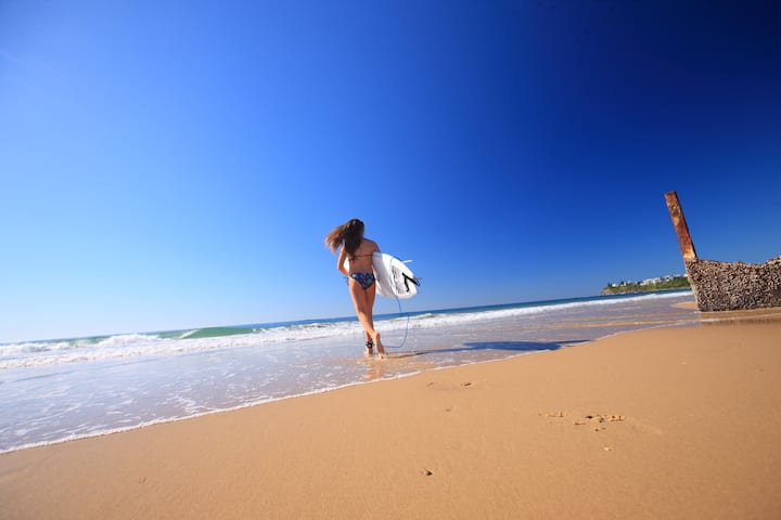 Tranquil Getaway Opposite The Beach - Caloundra