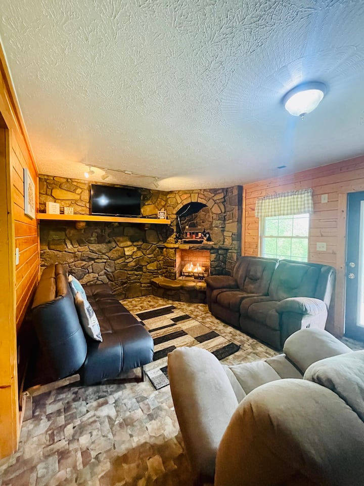 Foggy River Cabin Shenandoah River - Stanley, VA