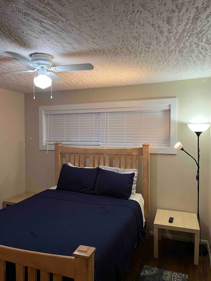 Cozy 1br Duplex Ogden Business Travel Ready - Ogden, UT