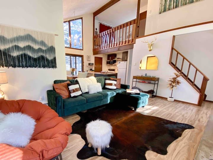 Moss Gardens Mountain Getaway - Big Pocono State Park, Tannersville