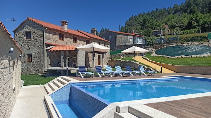 Casa Rural Vacacional Especial Para Familias - Caldas de Reis