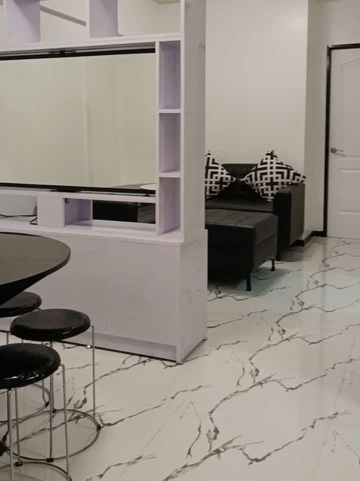 2 Bedroom Condo Unit At Ivory Wood Taguig City - Taguig