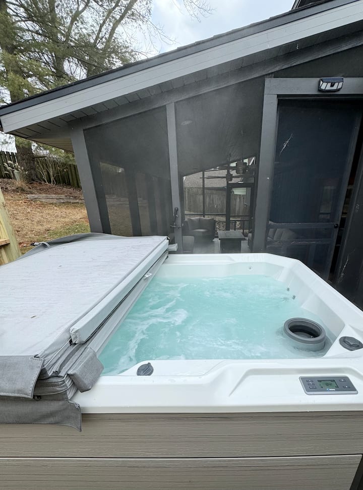 2273 Sqft • Wilton Place • Hot Tub • 5 Miles To Iu - Bloomington, IN