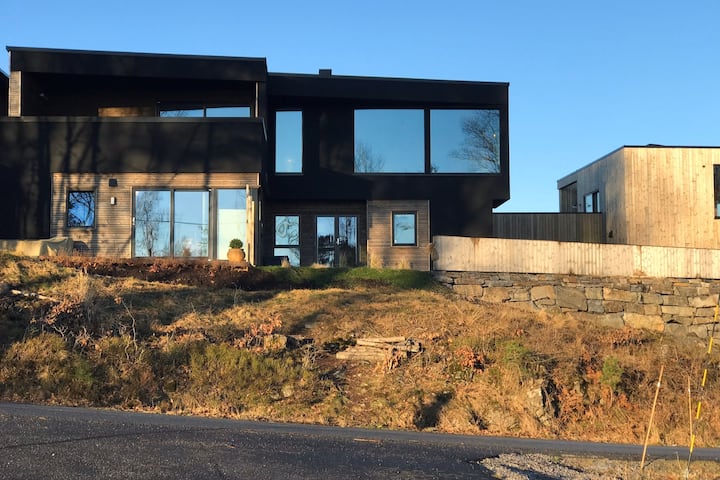 Ny Familiebolig Nær Hav Og Dyrepark Til Leie - Kristiansand