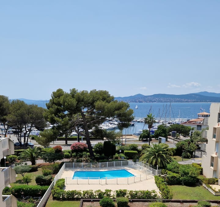 Beau 65 M2 En Front De Mer à St Raphaël - Piscine - Saint-Raphaël