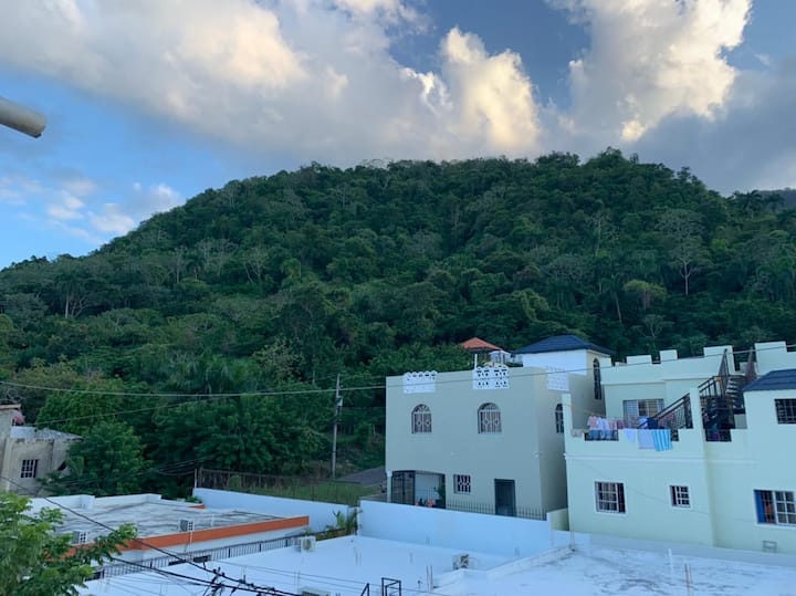 Beautiful Ocean And Mountain View Apartment With Excellent Wifi. - Puerto Plata