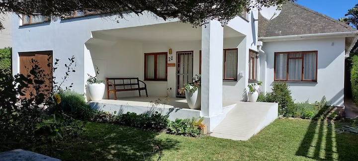 "Mogit-ewig-duur"3min Walk To Lovely Onrus Beach. - Hermanus