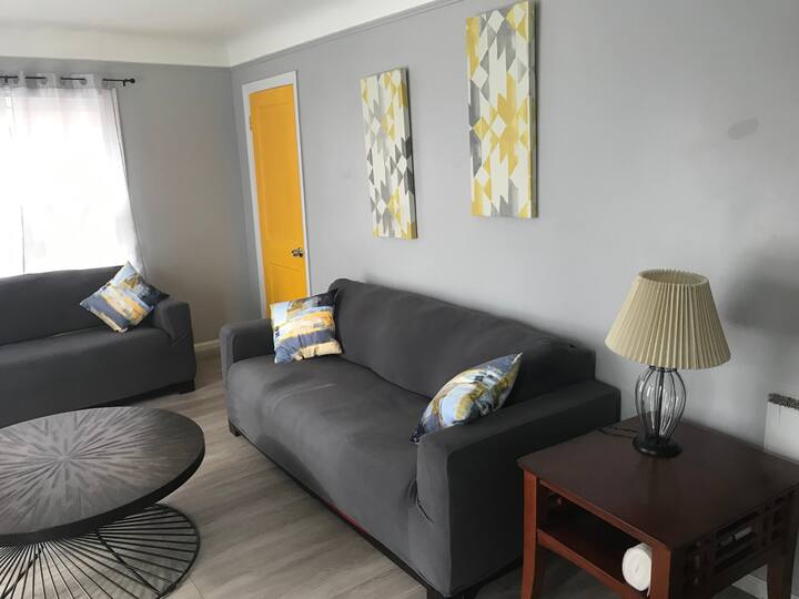 Dwtn Detroit-15’/dmc 20/river 5’/safe&quiet Room#3 - Grosse Pointe, MI