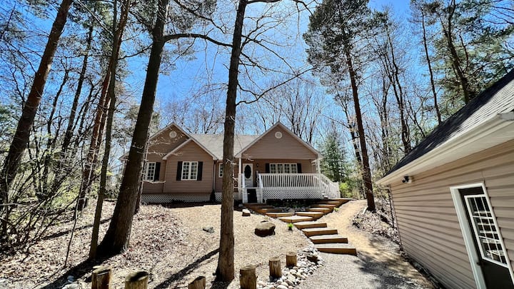 Acorn Hills - Recharge Peacefully In Nature - Port Franks