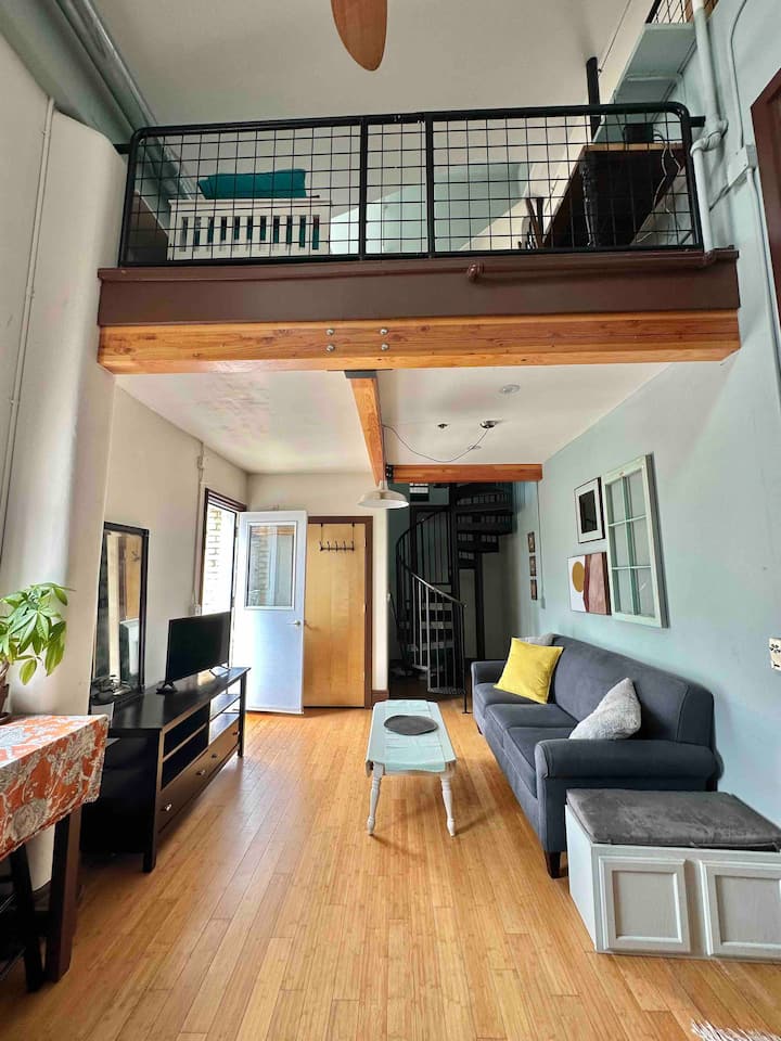 Downtown Loft In Historic Building - Traverse City, MI