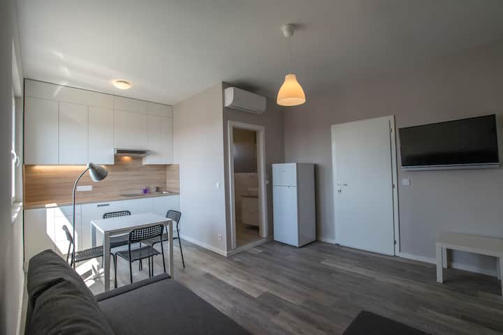 Rosemary, Beautiful Apt. With Huge Terrace, 4 Ppl - Pirovac