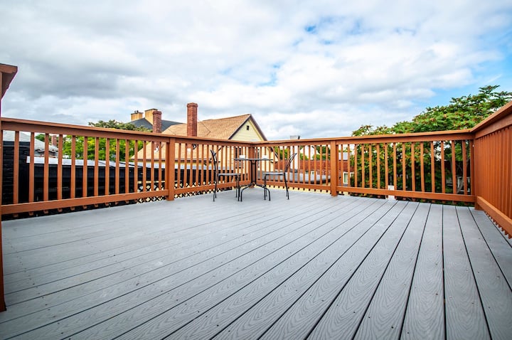 Romantic Getaway On The Roof - Parking/airport - Boston, MA