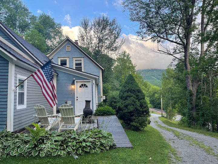 Breathtaking Mountain View & Walk To Town - Ludlow, VT