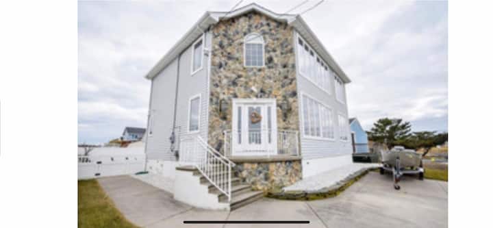 Tranquil Beach House - Brigantine, NJ