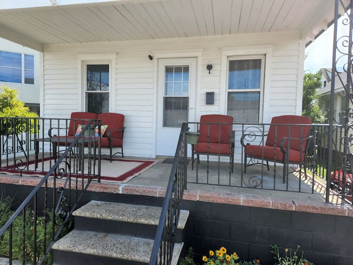 Wildwood Cottage-15 Minute Walk To Beach/boardwalk - Wildwood, NJ